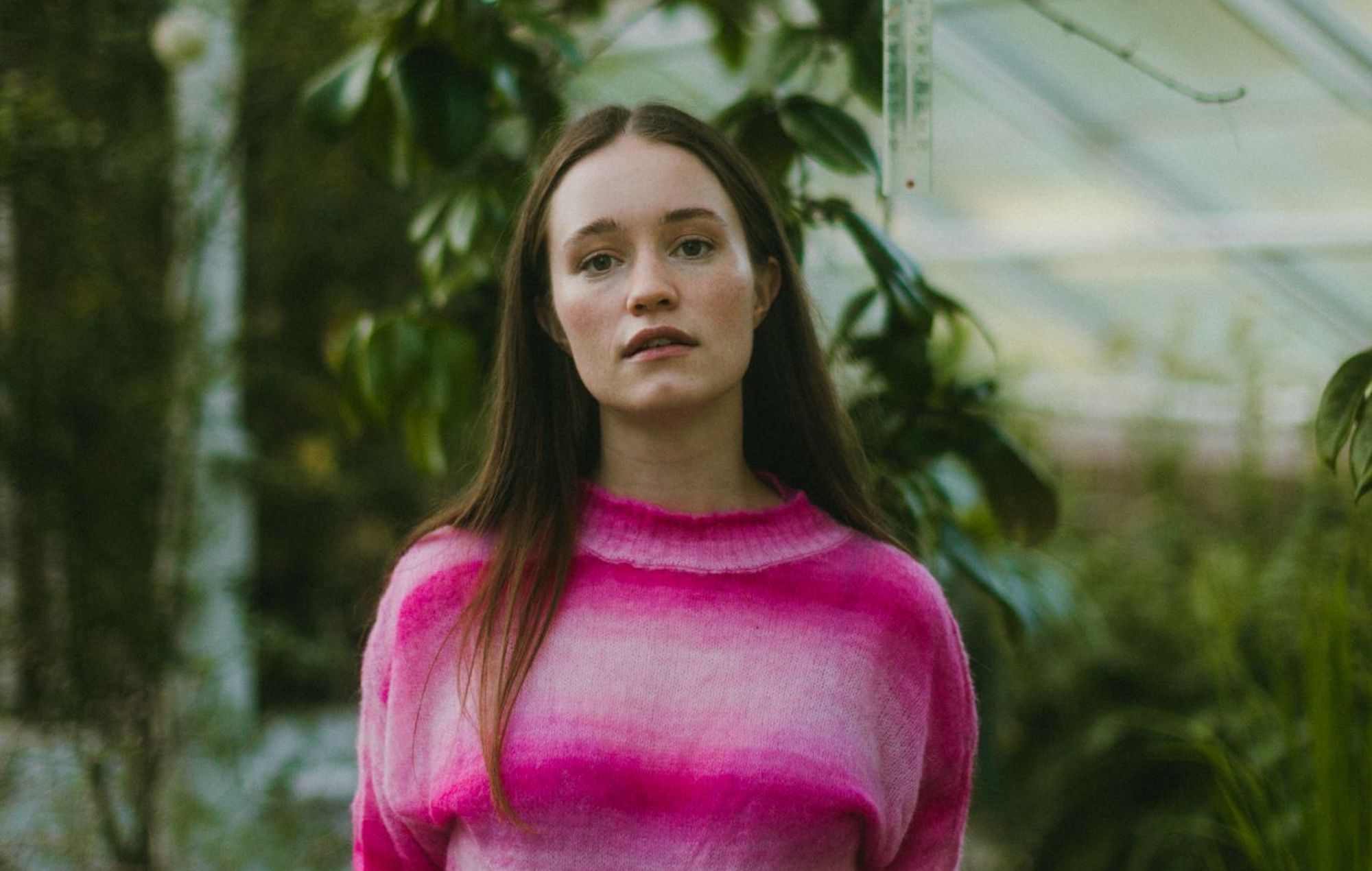 Sigrid comparte la nueva canción 'Everybody Says They're Fine' de la ...