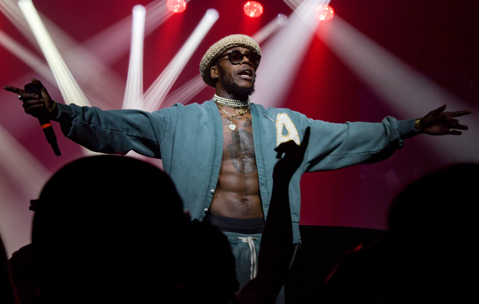 Che Lingo lanza el single "Out The Blue" y anuncia nuevo álbum | Cultture