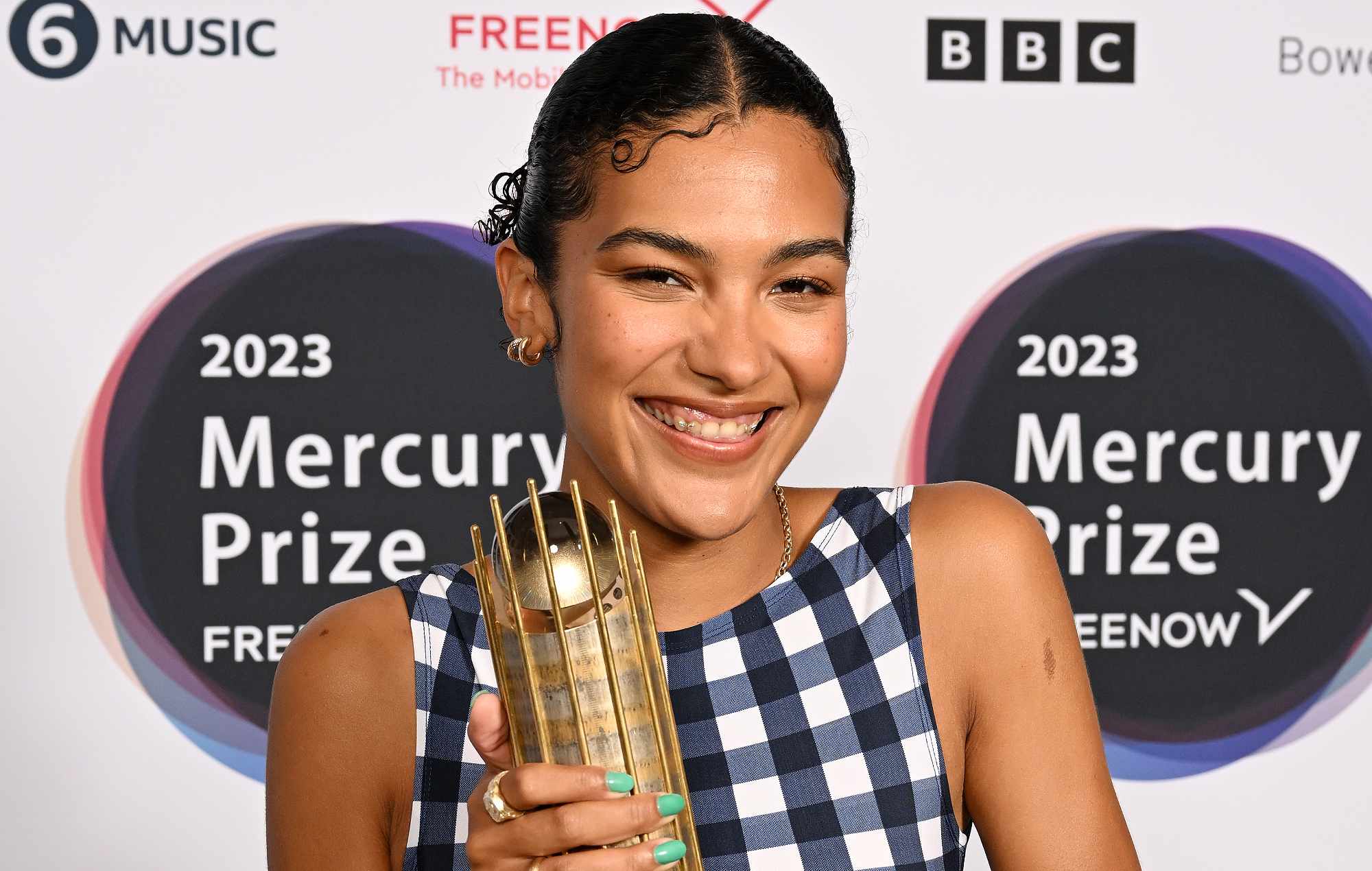 Olivia Dean, coautora del himno de las Leonas en el Mundial: "Es para ...