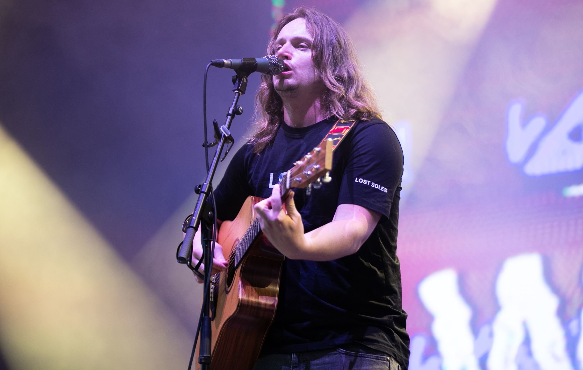 Jamie Webster anuncia un íntimo espectáculo navideño en Liverpool ...